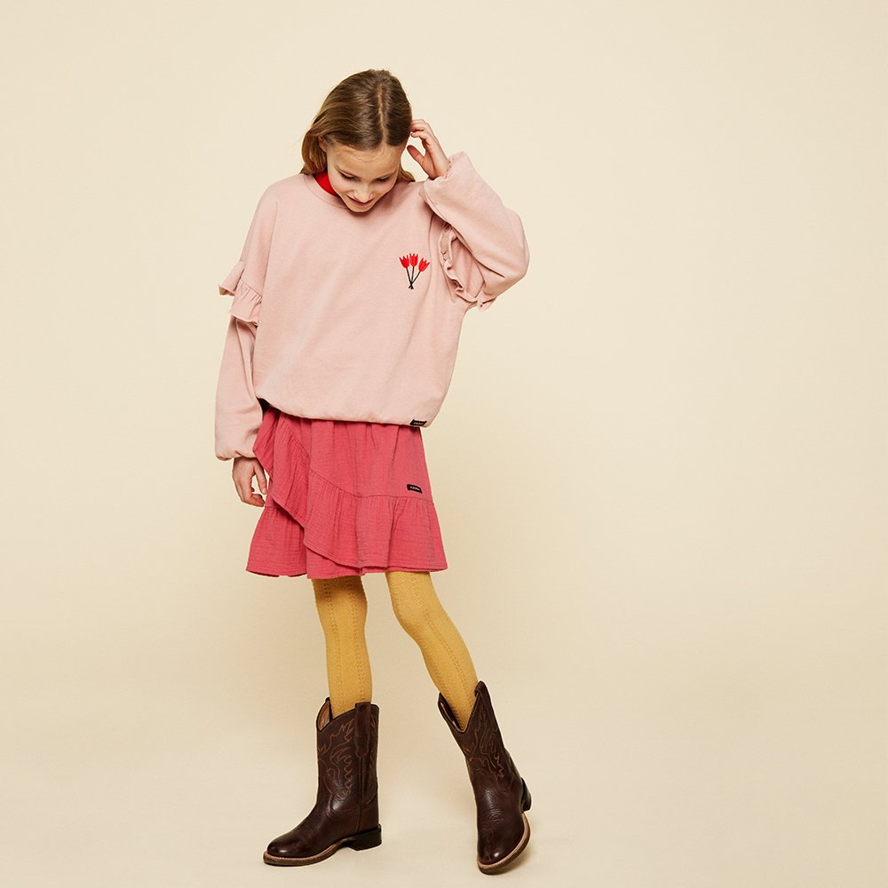 5 Cute & Stylish Outfits For Teenage Girls To Try | Macaroni Kids