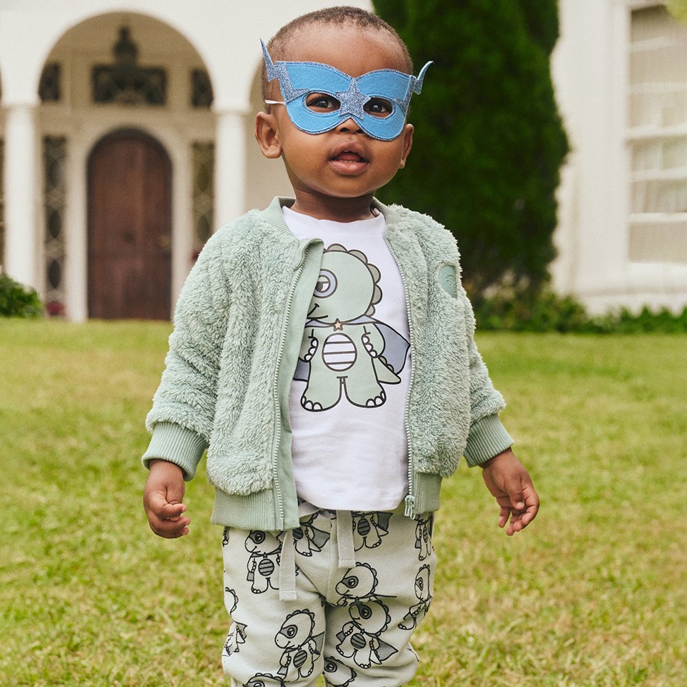 Tips For Choosing The Right Newborn Photoshoot Outfit | Macaroni Kids